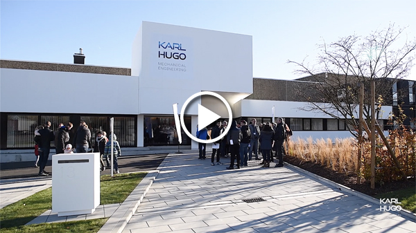 Family Sunday at KARL HUGO!